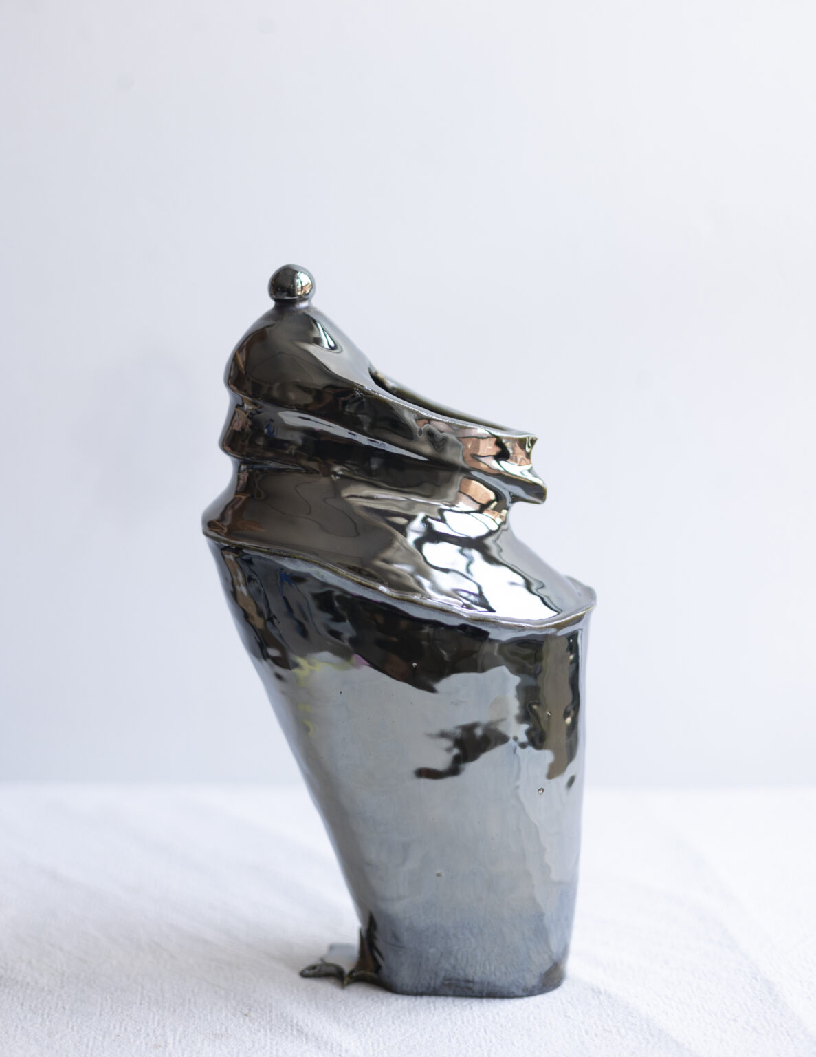 Visual Symphonies: Erin White’s Dual Artistic Passion || UniUkiyo